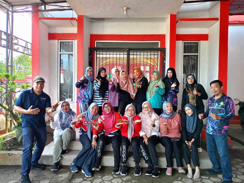 SENAM PAGI, ENERGI PENUH SEPANJANG HARI! KECAMATAN ANGGANA GELAR SENAM ...