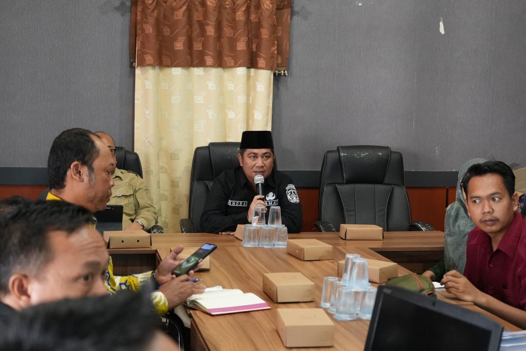 RAPAT PERCEPATAN PENETAPAN DAN PENEGASAN BATAS DESA DI KECAMATAN ...