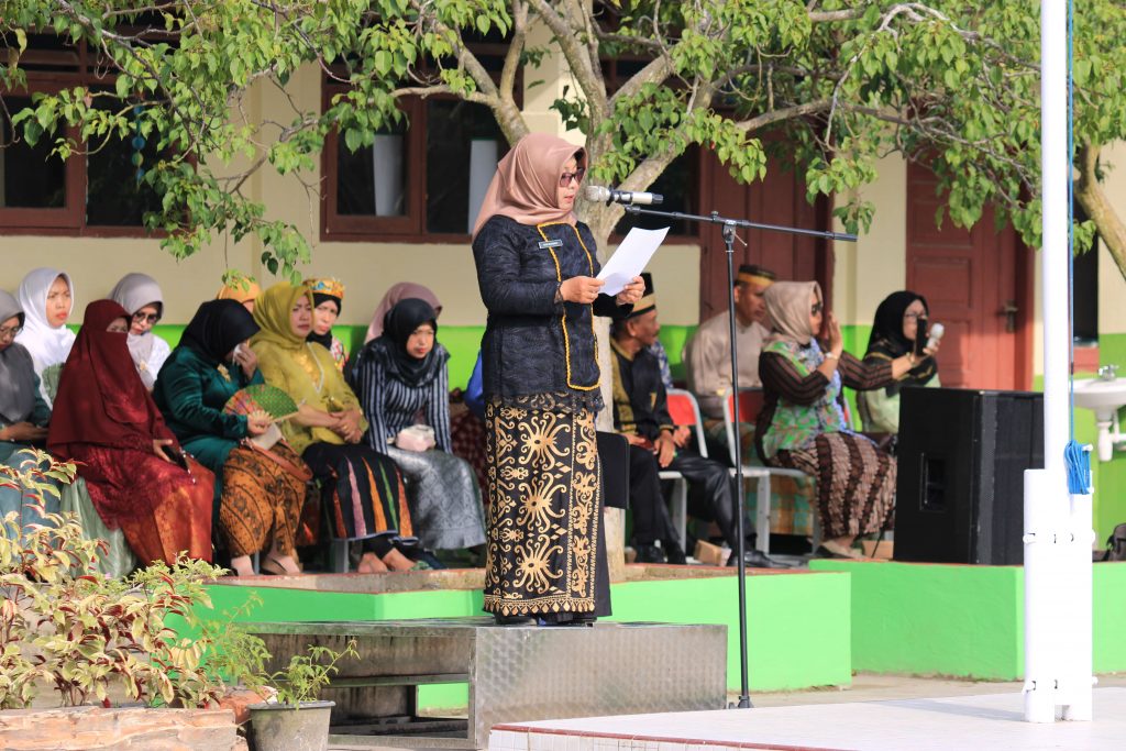 SDN 006 ANGGANA JADI TUAN RUMAH UPACARA PERINGATAN HARI PENDIDIKAN ...