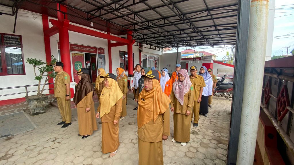 PEMERINTAH KECAMATAN ANGGANA GELAR APEL PAGI : TEKANKAN DISIPLIN, DAN ...