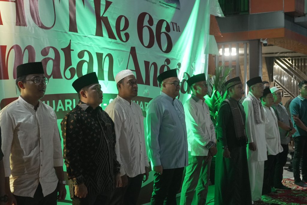 DOA DAN MAKAN BERSAMA DALAM RANGKA MEMPERINGATI HARI KECAMATANA ANGGANA ...